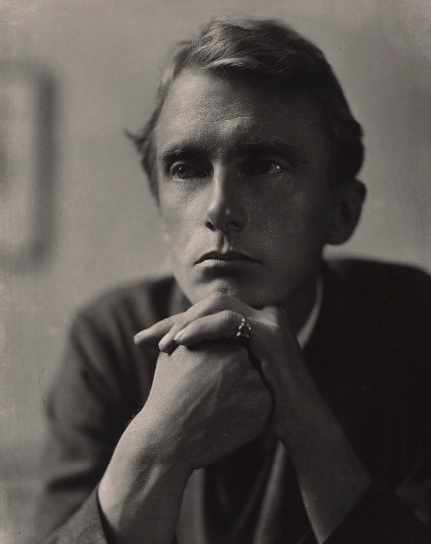 War Poet Edward Thomas and his Swindon family – Radnor Street Cemetery