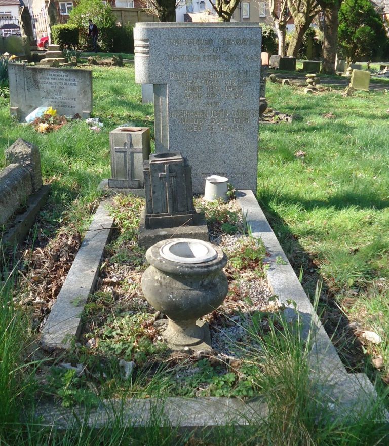 Inkerman John Garlick – Radnor Street Cemetery