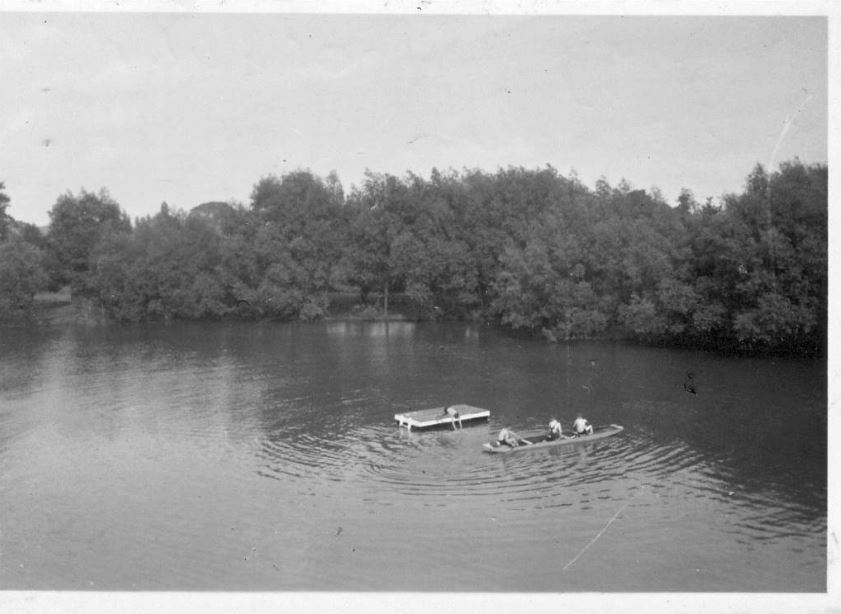 Plaum’s Pit – Radnor Street Cemetery