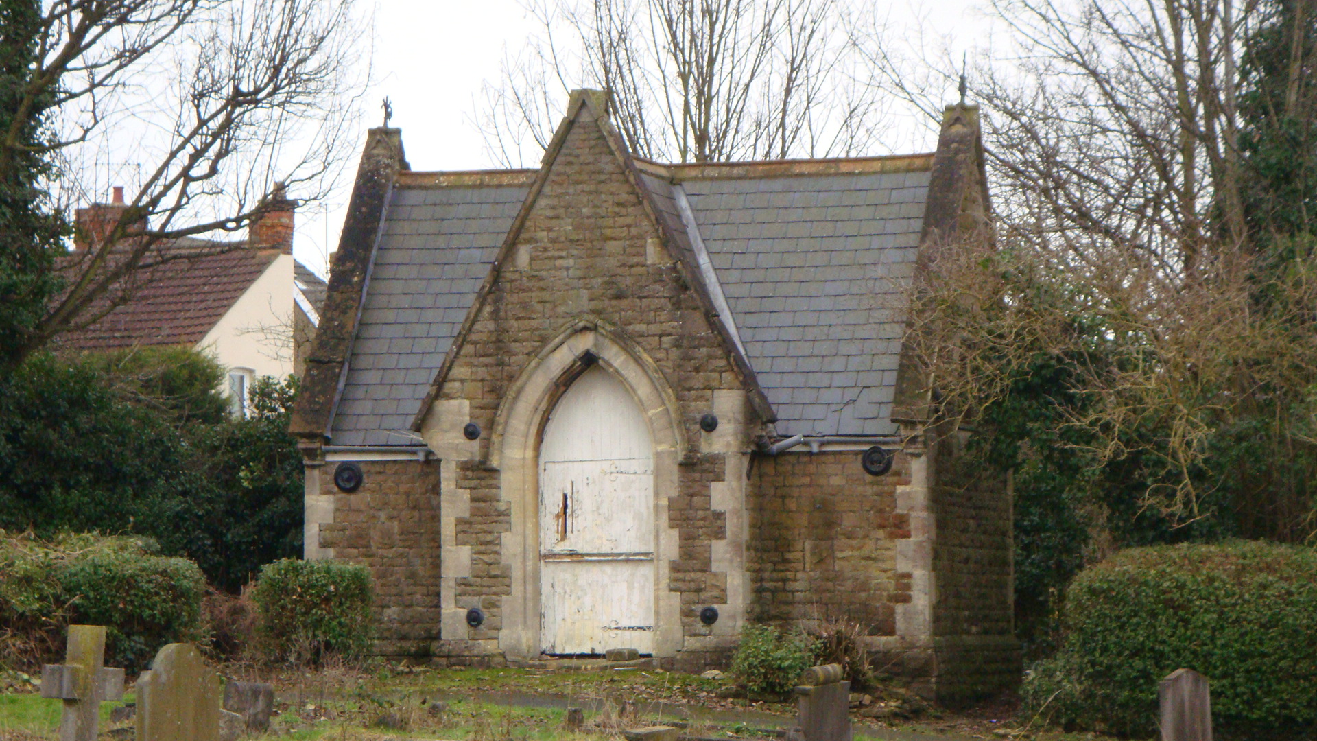 The Cemetery – Why Were the Gates Locked? – Radnor Street Cemetery